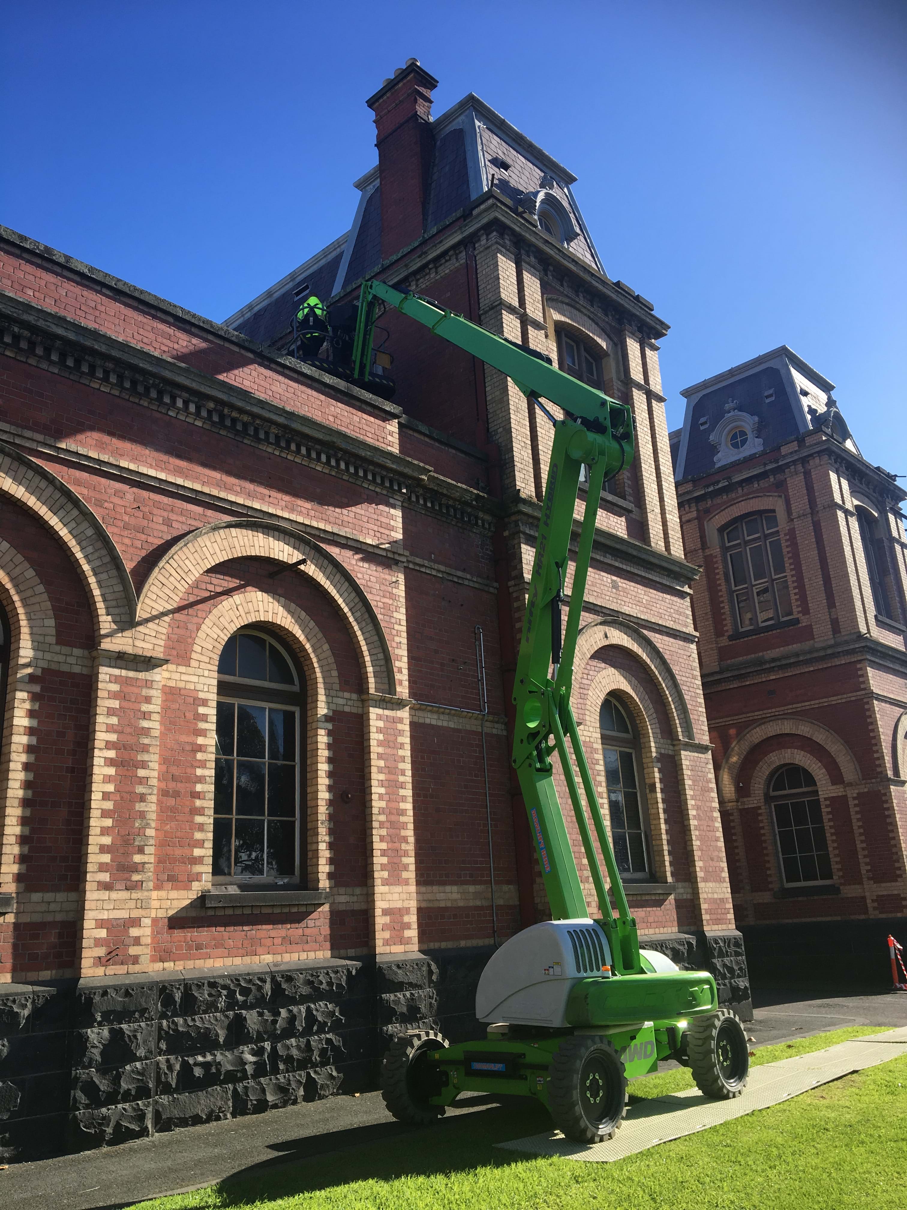 Knuckle Boom Hire | Manlift Hire | Electric Knuckle Booms